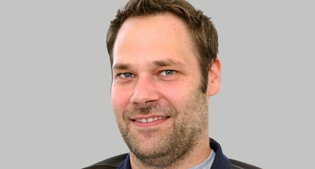 Daniel Schräder ist Chefredakteur bei "TechStage"