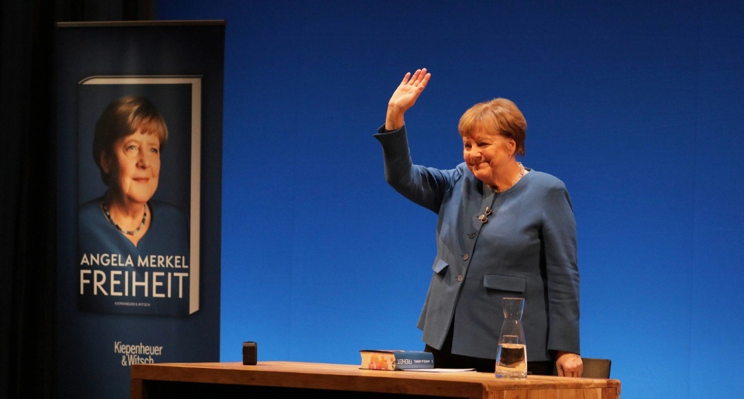 "Freiheit" von Angela Merkel: Spiegel-Besteller-Rekorde, Interview mit Hazel Brugger und ...