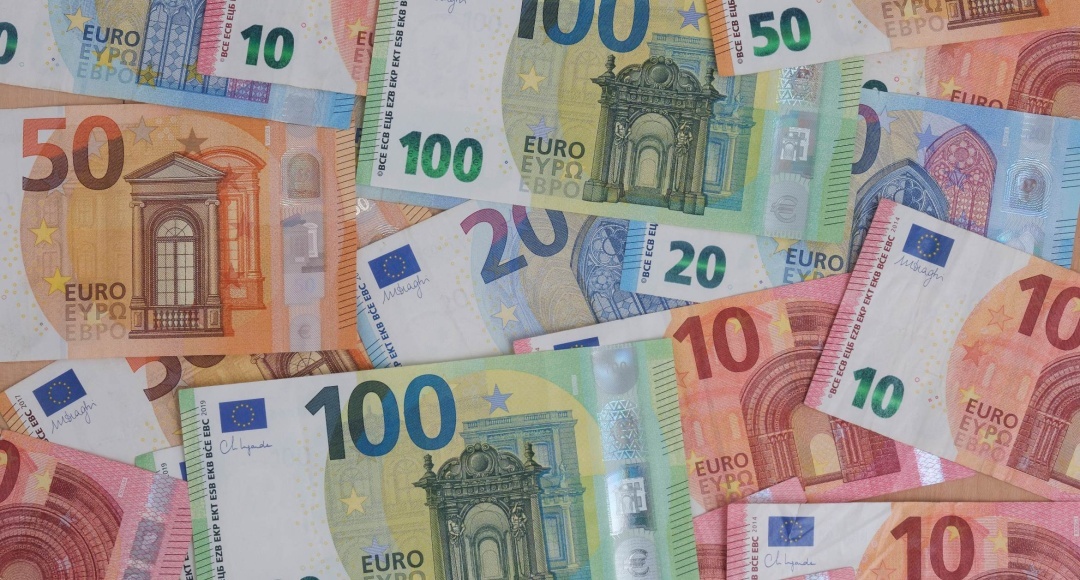 Deutscher Werbemarkt startet mit leichtem Plus in das Jahr 2025