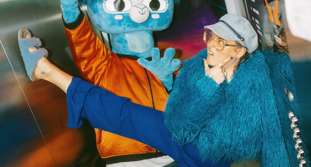 Wie Kim Hoss und Viva con Agua Arts mit ihrem neuen Podcast Kinder für ...